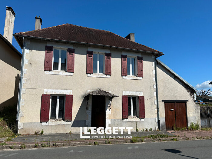 Maison à vendre - La Coquille - 8 pièces - 3 chambres