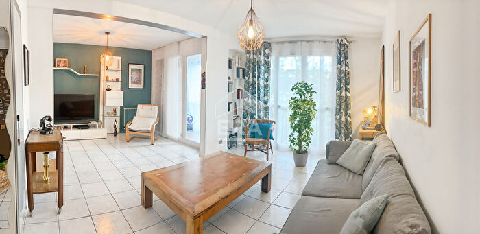 Appartement 4 pièces à vendre à Les Pennes-Mirabeau, Cadeneaux, Monaco