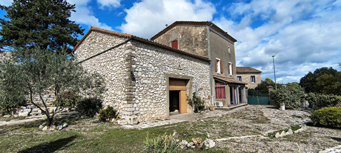 Maison 5 pièces à Saint-Martin-de-Londres, à vendre