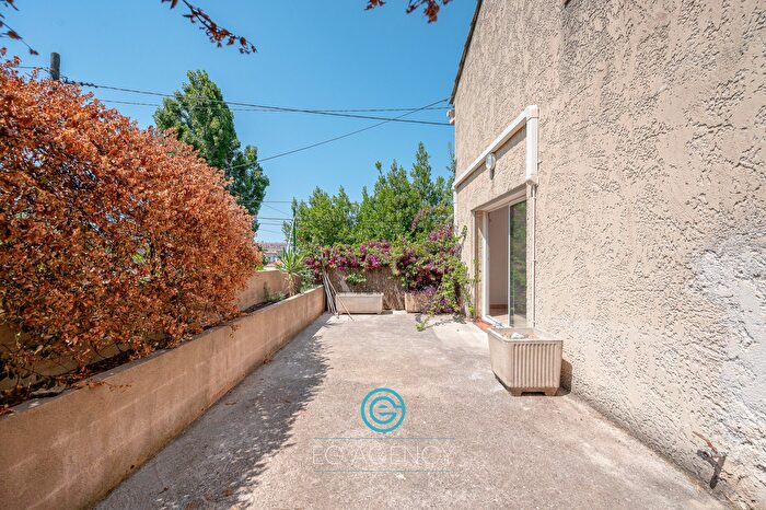 Maison à vendre - Marseille e , Saint-Loup - 5 pièces - 4 chambres