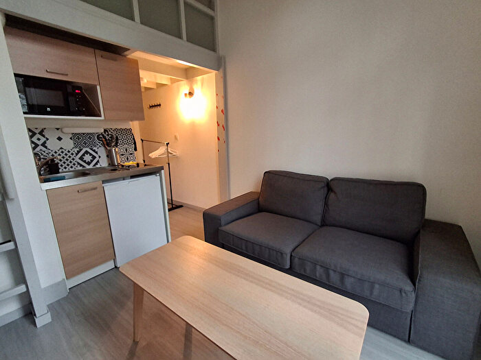 Appartement à louer - Quartiers Nord-Est, Patton, Bellangerais - 1 pièce