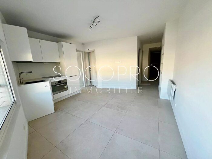 Appartement à louer - Baumettes, Nice - 3 pièces - 2 chambres