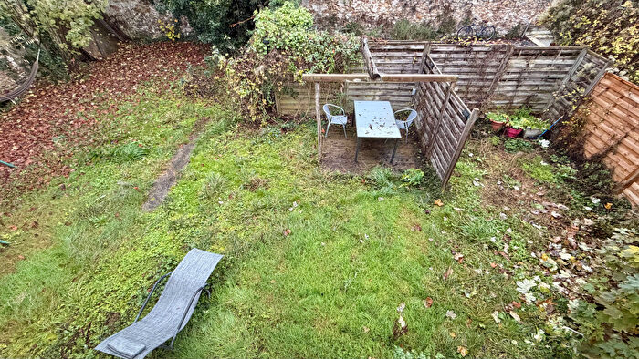 Appartement à vendre - Corbeil-Essonnes, Centre-ville - 3 pièces - 2 chambres