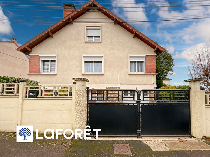 Maison à vendre - Sainte-Geneviève-des-Bois, Georges Pitard - 5 pièces - 3 chambres