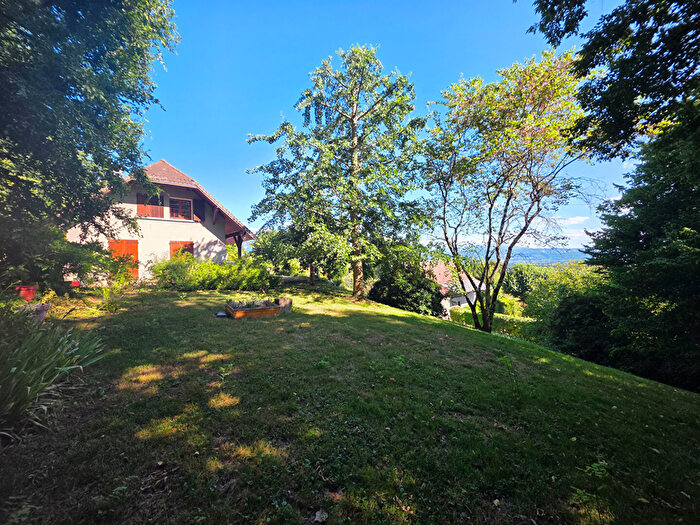 Maison à vendre - Saint-Genix-sur-Guiers - 4 pièces - 3 chambres