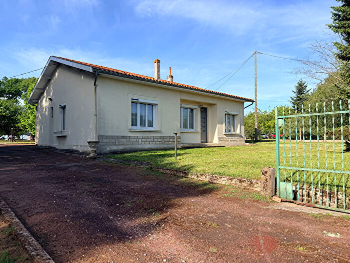 Maison à vendre - Bourg - 6 pièces - 4 chambres