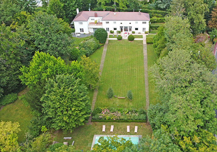 Maison à louer - Garches, La Verboise, Janvier - 10 pièces - 8 chambres