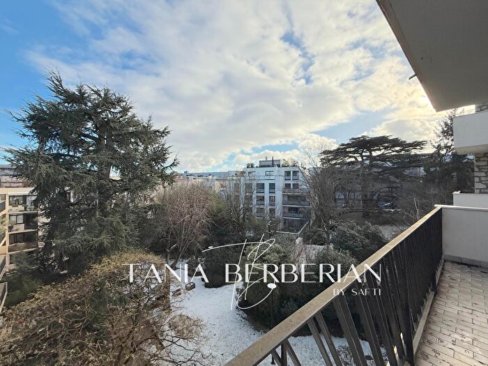 Appartement à vendre - Saint-Cloud, Fouilleuse, Val dOr - 4 pièces