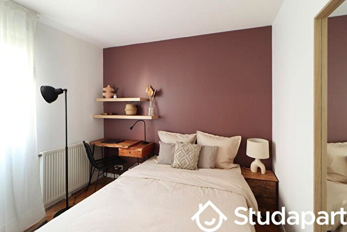 Appartement à louer - La Plaine-Stade de France, Saint-Denis - 1 pièce - 4 chambres