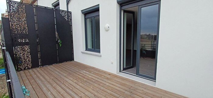 Appartement à louer - Saint-Just-Malmont - 5 pièces - 4 chambres