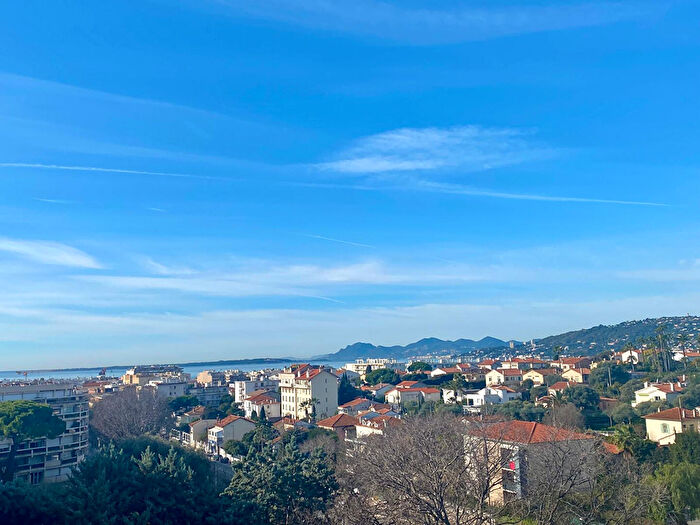 Appartement à vendre - Antibes, Juan-les-Pins, Le Cap - 3 pièces - 2 chambres