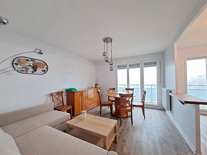 Appartement à louer - Mail-Canzio-Jouvet, Talant - 2 pièces - 1 chambre