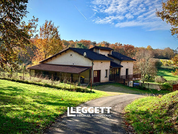 Maison à vendre - Brossac - 5 pièces - 3 chambres