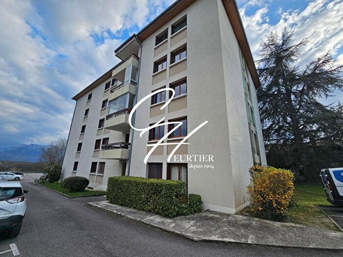 Appartement 2 pièces à Gare et Plateaux, Rives, à louer