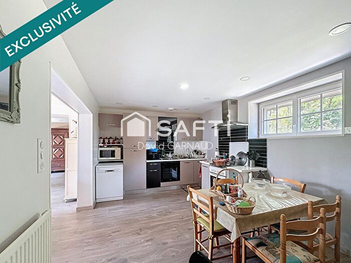 Maison à vendre - Roullet-Saint-Estèphe - 6 pièces - 3 chambres