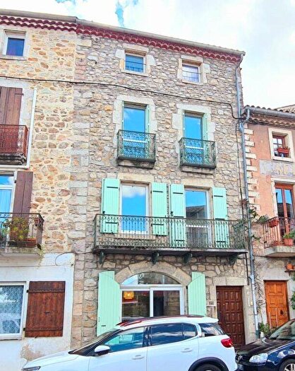 Maison à louer - Joyeuse - 5 pièces - 4 chambres