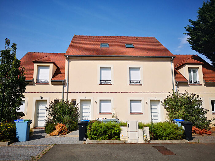 Maison à vendre - Maintenon - 4 pièces - 3 chambres