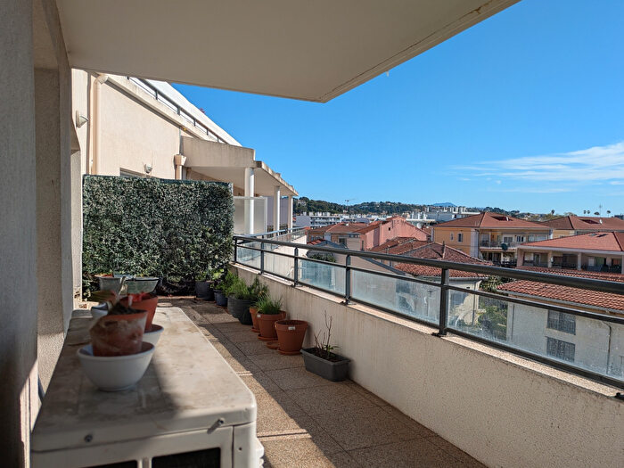 Appartement 3 pièces à vendre à Cagnes-sur-Mer, Centre-ville