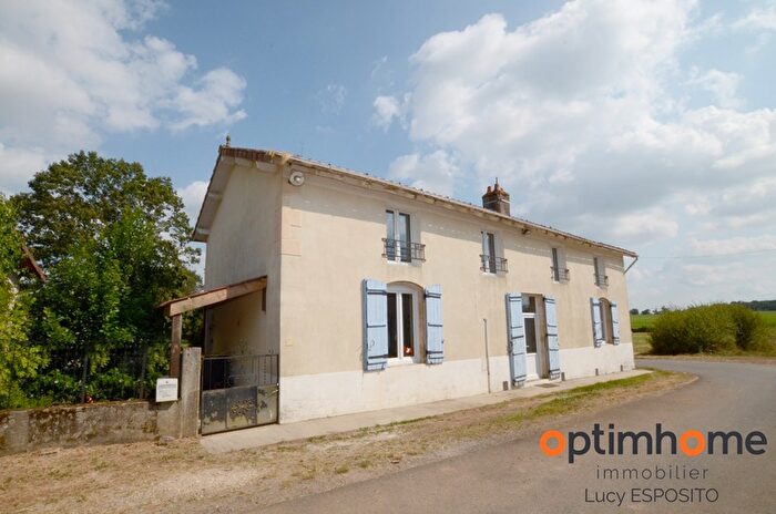 Maison à vendre - Availles-Limouzine - 6 pièces - 4 chambres