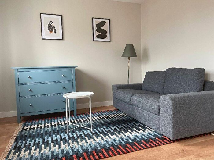 Centre Nord, Oullins-Pierre-Bénite - Appartement 2 pièces à louer
