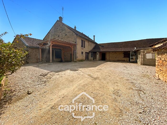 Maison à vendre - Vercia - 5 pièces - 2 chambres