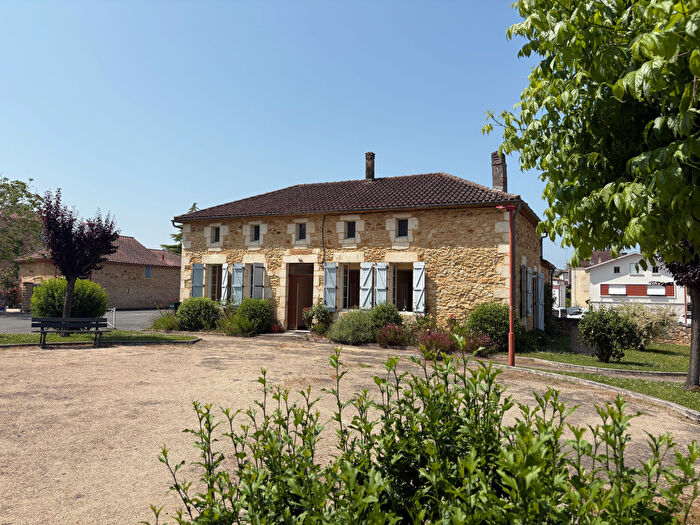 Maison à vendre - Monsempron-Libos - 9 pièces - 3 chambres