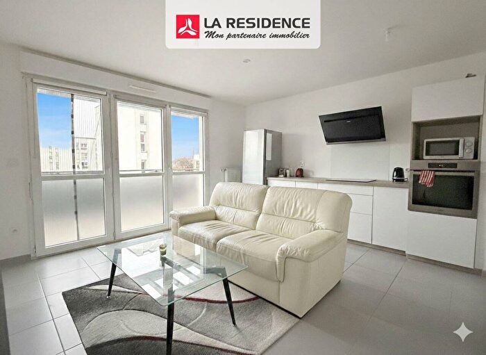 Appartement à louer - Les Fleurs, Carrieres sous Poissy - 2 pièces - 1 chambre