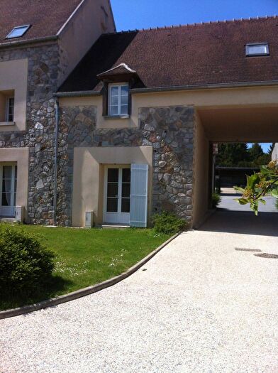 Maison à louer - Mortefontaine - 3 pièces - 2 chambres