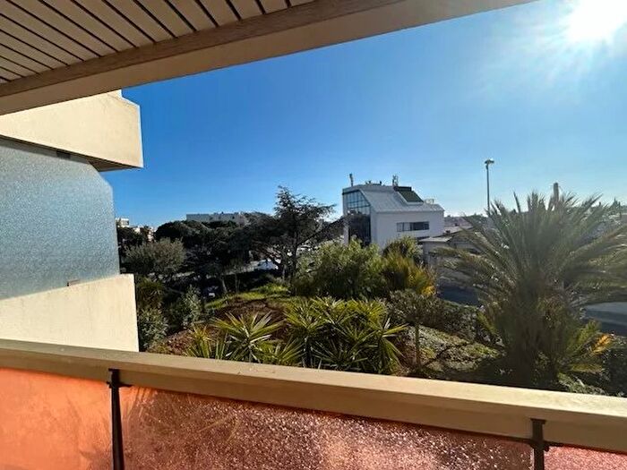 Saint-Laurent-du-Var, Jacquons, Plateaux Fleuris : Appartement 3 pièces à louer