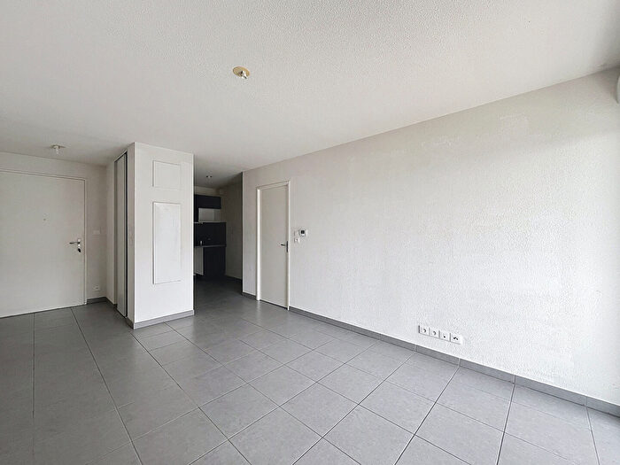 Appartement à louer - Toulouse, Croix Bénite - 2 pièces - 1 chambre
