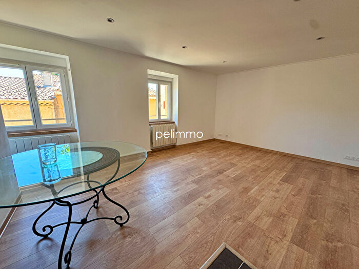 Appartement 2 pièces à Grans, à vendre