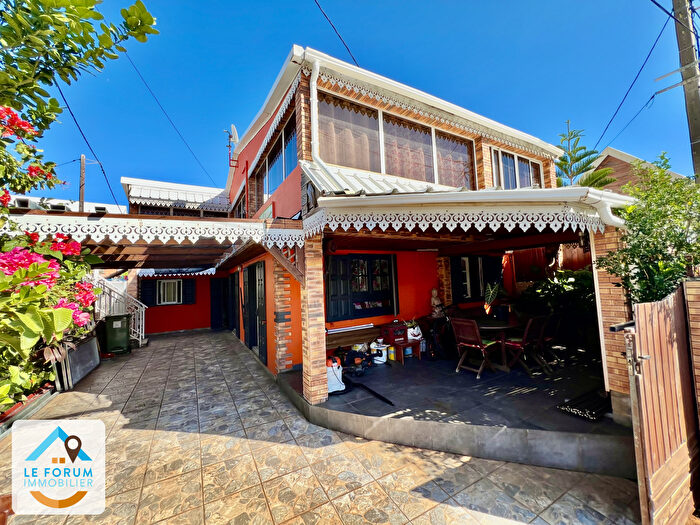 Maison 4 pièces à Saint-Pierre, à vendre