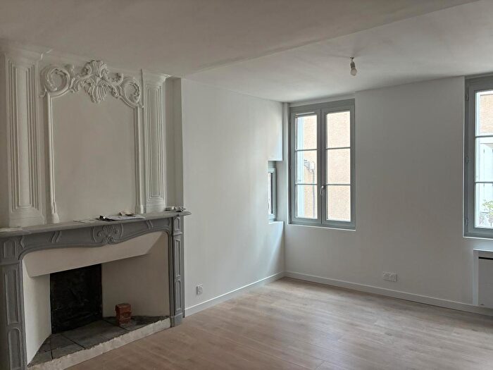 Appartement 1 pièce à Rodez, Centre historique, Vieux-Rodez, à louer