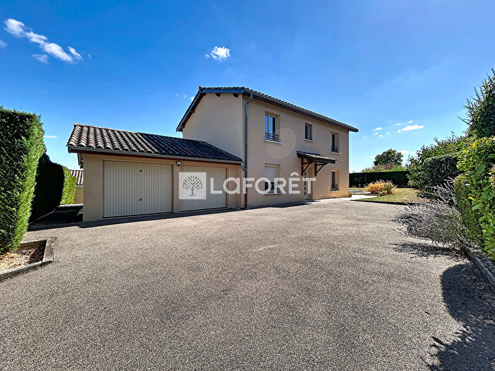 Maison 7 pièces à vendre à Pommiers