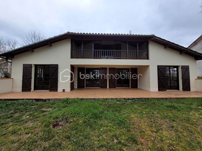 Maison 6 pièces à vendre à Beaumont-de-Lomagne