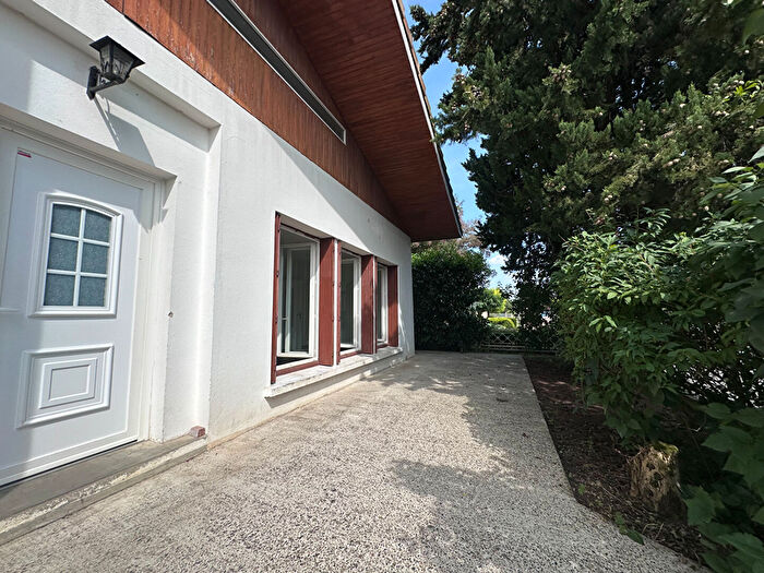 Maison à louer - Caussade - 4 pièces - 3 chambres