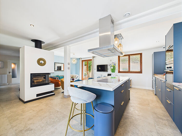 Maison à vendre - Chambéry, Les Hauts de Chambery - 7 pièces - 4 chambres