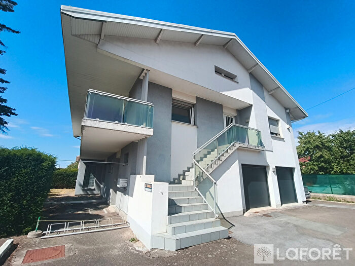 Maison 10 pièces à Valentigney, à vendre