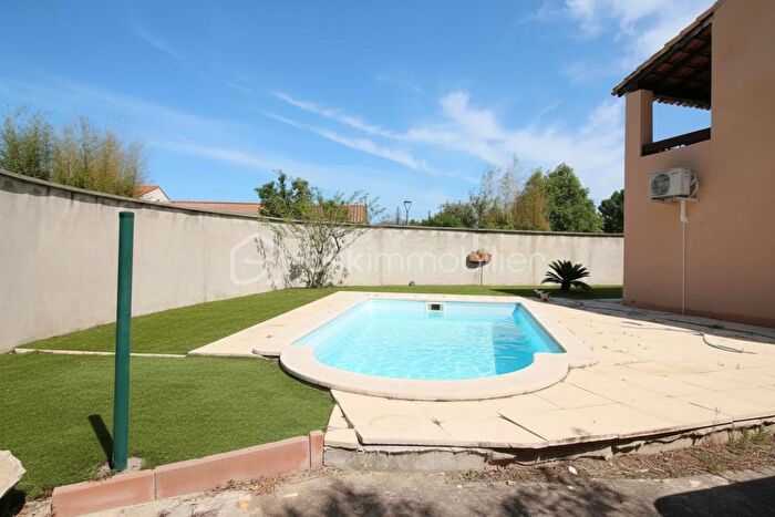 Maison à vendre - Milhaud - 5 pièces - 4 chambres