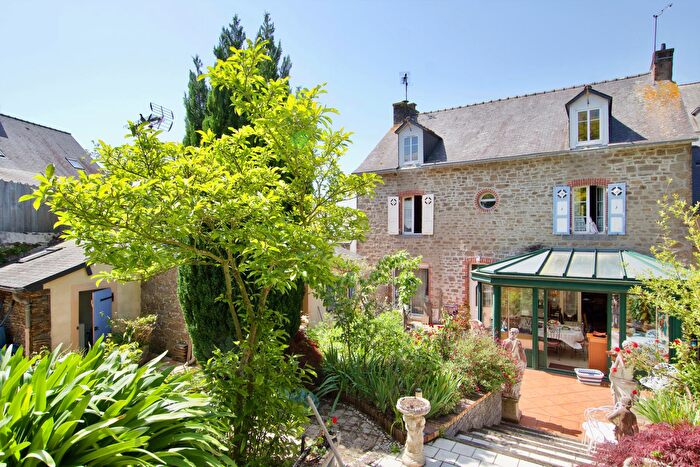 Maison 6 pièces à vendre à Cancale