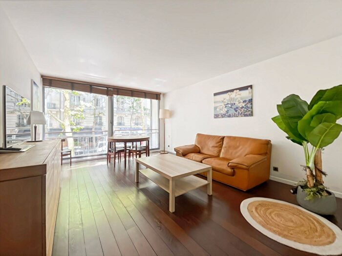 Gros Caillou, Paris 7ème arrondissement : Appartement 2 pièces à louer