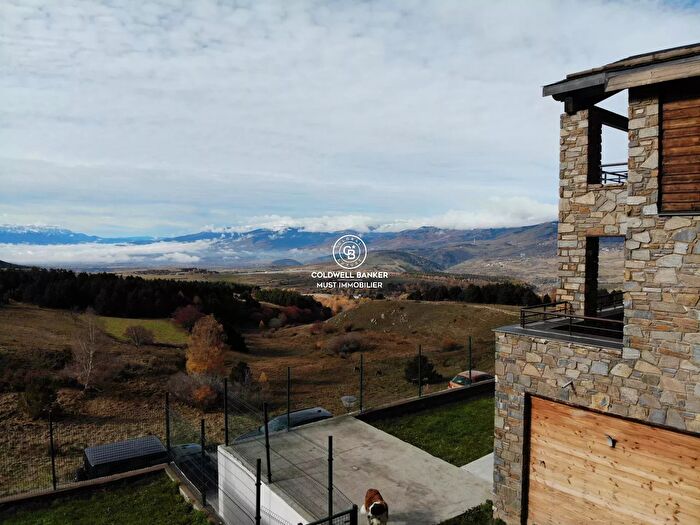 Appartement à vendre - Eyne - 5 pièces - 4 chambres