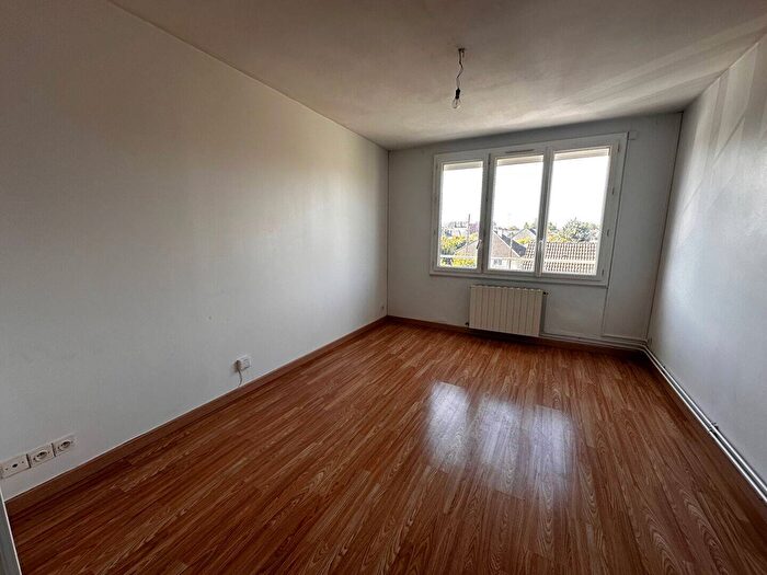 Appartement à louer - Bourges - 3 pièces - 2 chambres