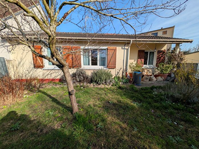 Maison à vendre - Les Clayes-sous-Bois, Centre-ville - 4 pièces - 2 chambres