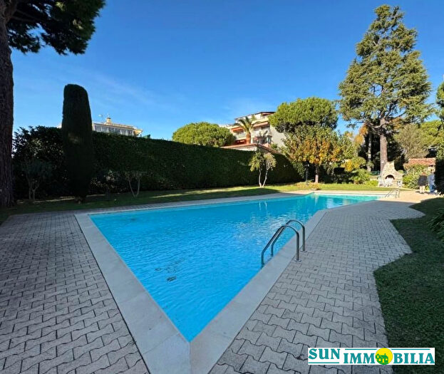 Appartement à vendre - Saint-Laurent-du-Var, Bord de Mer, Port de Plaisance - 4 pièces - 3 chambres