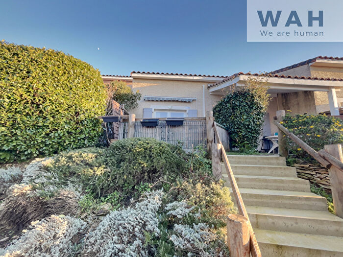 Maison à vendre - Calvisson - 2 pièces - 1 chambre