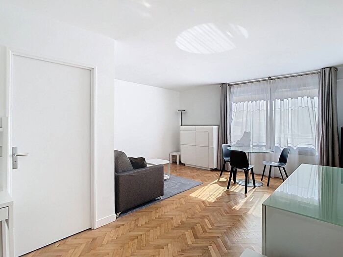 Appartement 1 pièce à louer à Pasteur Montparnasse, Paris 15ème arrondissement