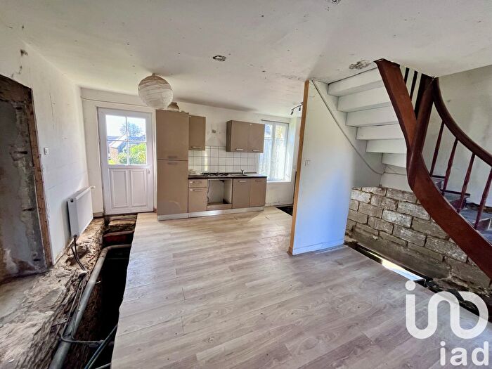 Maison à vendre - Merléac - 2 pièces - 1 chambre
