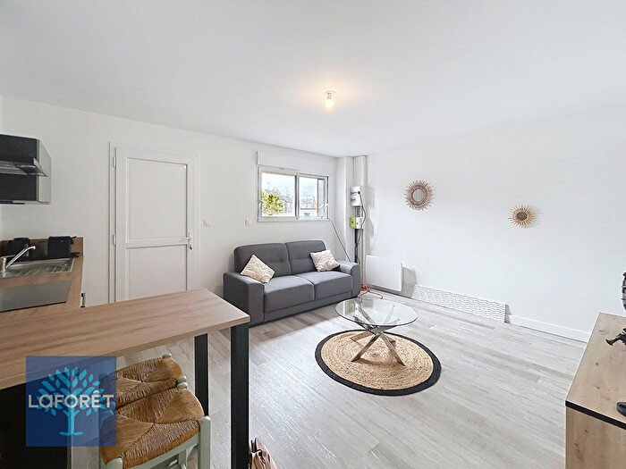 Fougères, Madeleine, Sermandière, Chattière - Appartement 2 pièces à louer