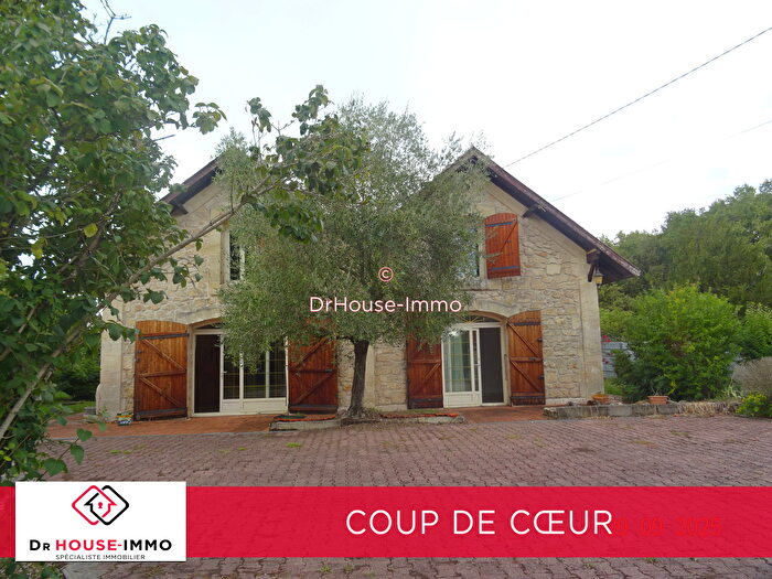 Maison 10 pièces à vendre - Saint-Yzan-de-Soudiac